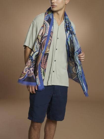 Italian manufacturer of scarves, fashion accessories, silk scarves, in ...